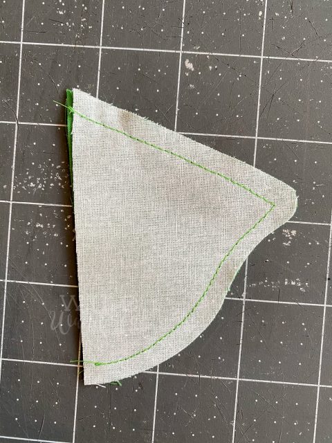 Yoda One for Me :: FREE Yoda-Inspired Zipper Pouch Pattern + Tutorial ...