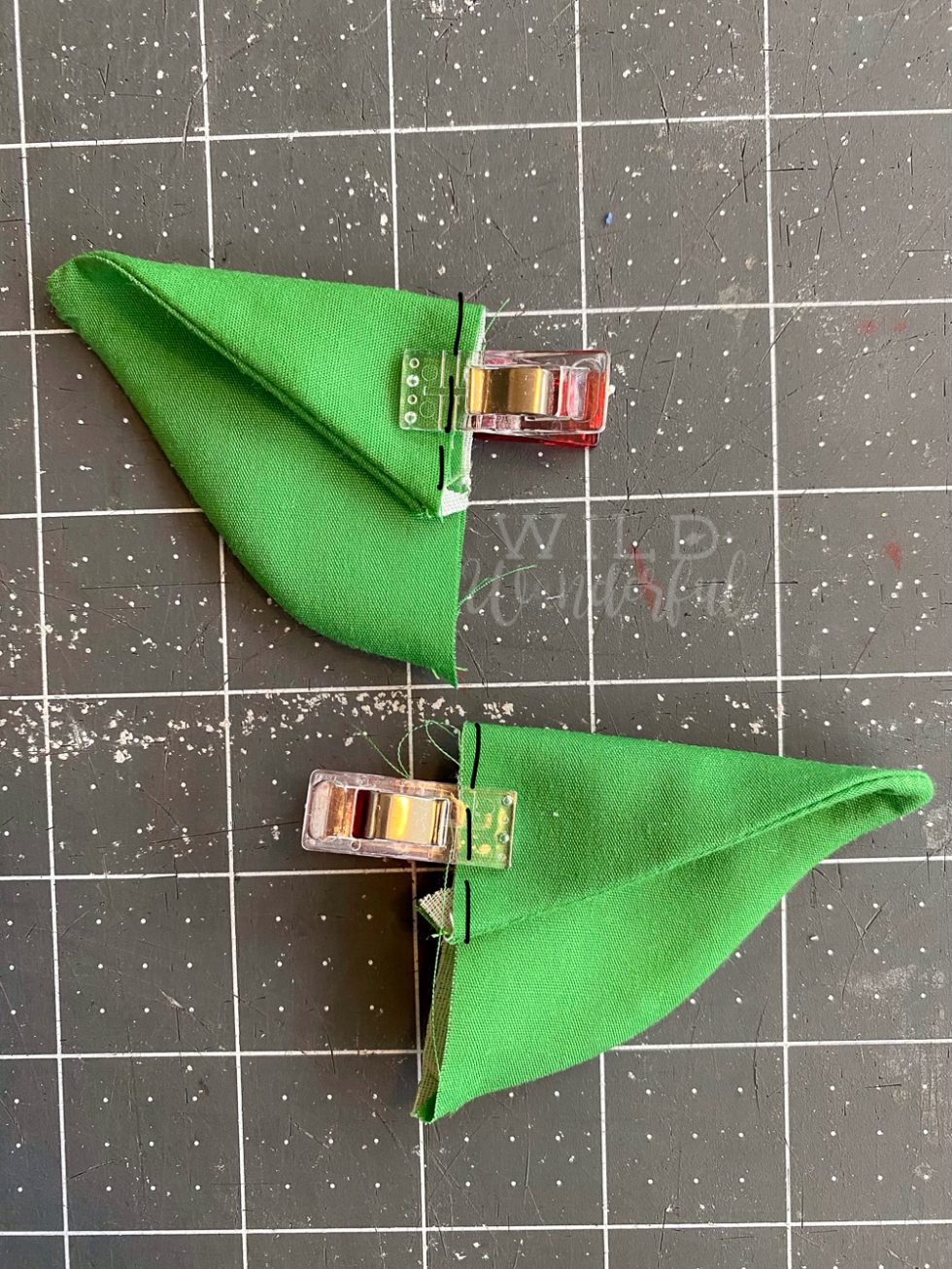Yoda One for Me :: FREE Yoda-Inspired Zipper Pouch Pattern + Tutorial ...